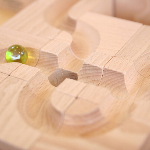 ANDCHILD / metro cuboro/キュボロ 社